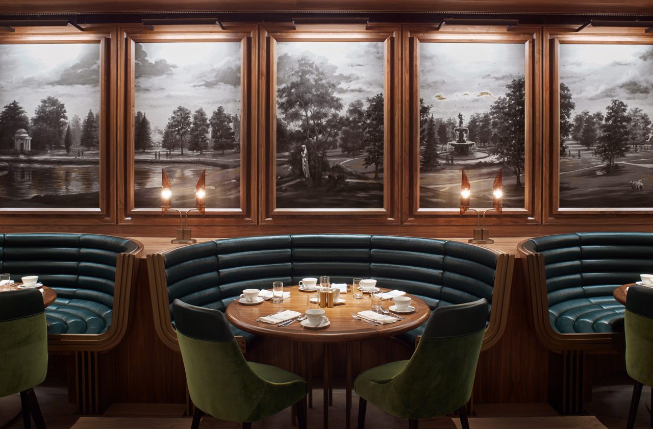 REIGN Restaurant at The Fairmont Royal York Hotel in Toronto — Calico ...